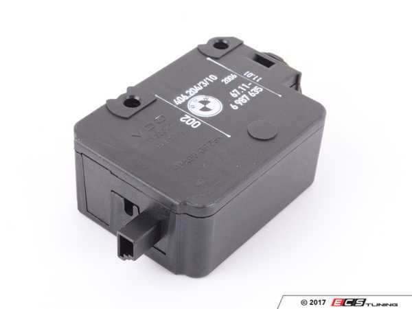 Genuine BMW - 67116987635 - Gas door lock actuator (67-11-6-987-635)