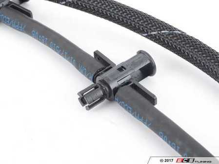 Genuine Volkswagen Audi - 059130218AS - Fuel Return Line (059 130 218 AS)