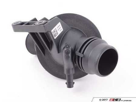 Genuine BMW - 11538635689 - Thermostat With Housing (11-53-8-635-689)