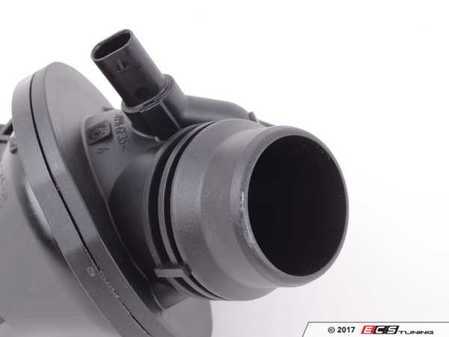 Genuine BMW - 11538635689 - Thermostat With Housing (11-53-8-635-689)