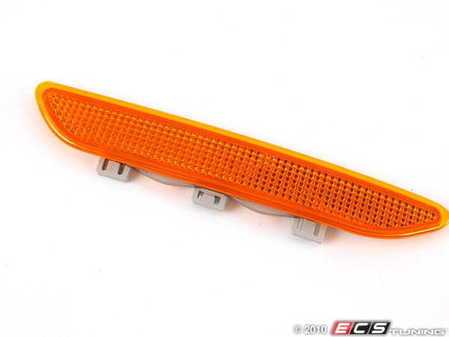 Genuine BMW - 63146920690 - Front Bumper Reflector - Right (63-14-6-920 ...