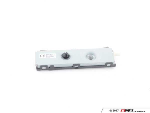 Genuine Mercedes Benz - 2139056800 - ANTENNA AMPLIFIER