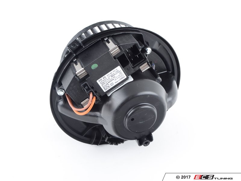 Genuine Volkswagen Audi - 561820015E - Blower Motor (561 820 015 E)