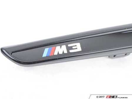 Genuine BMW - 51148068588 - Gloss Black Fender Grille - Right (51-14-8 ...