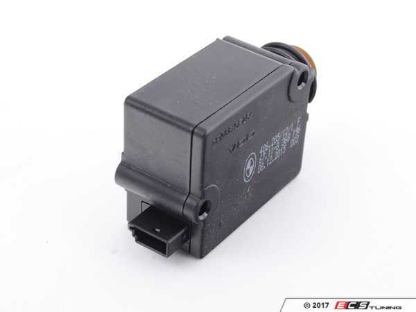 Genuine BMW - 67118368196 - Trunk lock actuator (67-11-8-368-196)