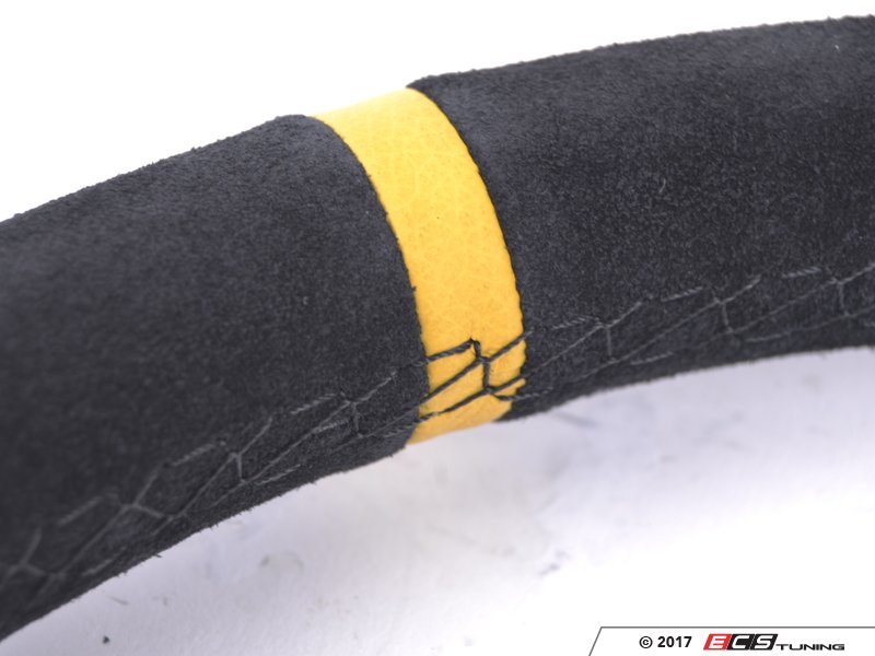 OMP - OD/2020 - Velocita Superleggero Racing Steering Wheel - Black Suede