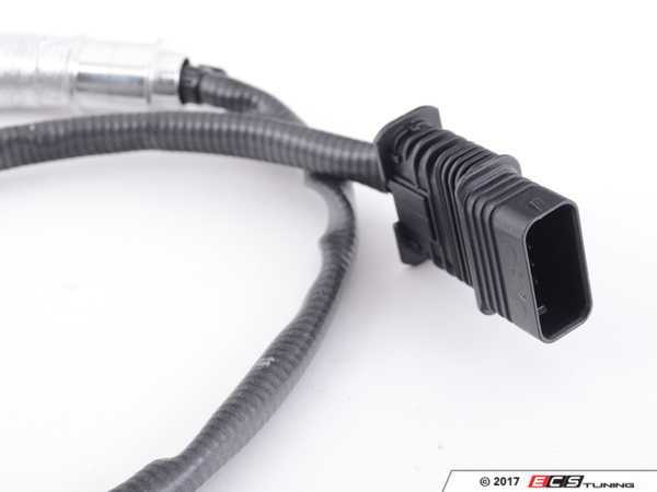 Genuine BMW - 11787589476 - Oxygen sensor - pre cat (11-78-7-589-476)