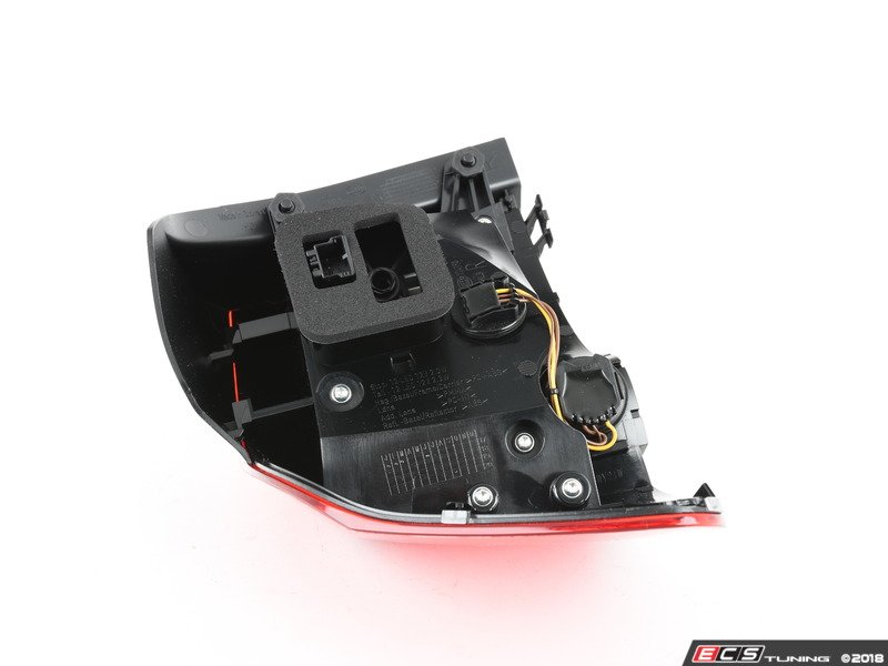Genuine European Volkswagen Audi - 5K0945096P - LED Outer Tail Light ...
