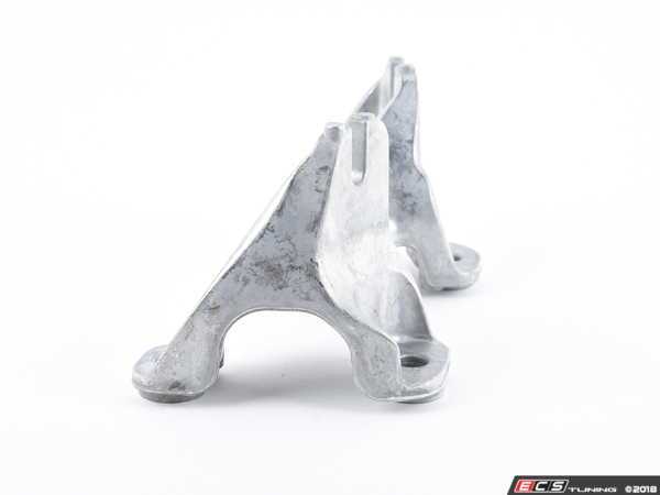 Genuine BMW - 22316760303 - E90 Transmission Supporting Bracket (22-31 ...