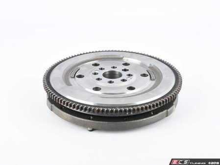Genuine BMW - 21212229900 - Dual Mass Flywheel (21-21-2-229-900)