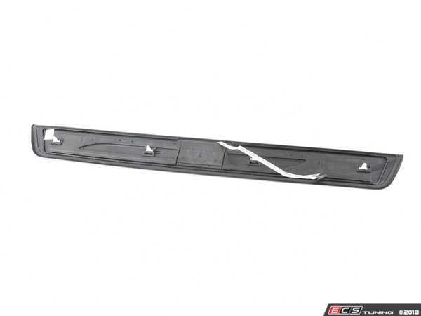 Genuine BMW - 51477203608 - F10 Door Sill Trim - Front Right (51-47-7 ...