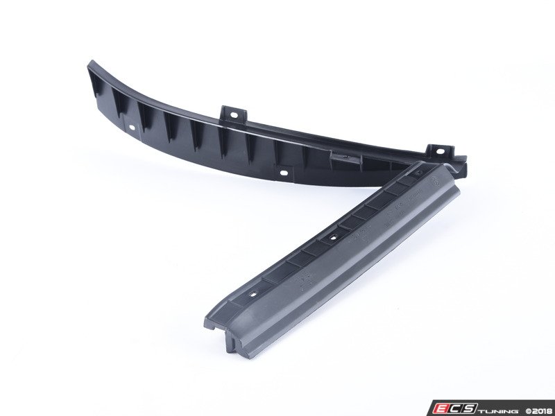 Genuine Volkswagen Audi - 3B9807394 - Rear Bumper Guide - Right (3B9 ...
