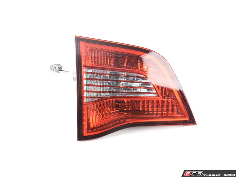 Genuine Volkswagen Audi - 7B0945093A - TAILLIGHT (7B0 945 093 A)