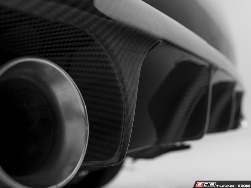 ECS - 004071ECS01 - Carbon Fiber Rear Diffuser - Audi B7 A4/S4 - (NO ...