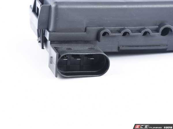 URO - 8N0937617 - Fuse Block Holder - Battery Location - (NO LONGER ...