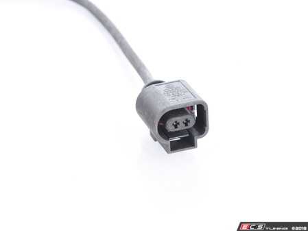 Genuine Volkswagen Audi - 8V0698151M - Front Brake Pad Set (8V0 698 151 M)