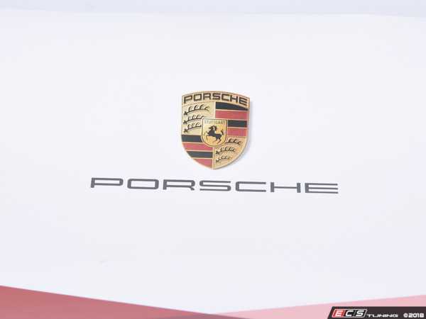 Genuine Porsche - WSRZ170104S400 - 2017 24 Hours Of Le Mans Poster ...