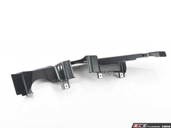 Genuine BMW - 51757325400 - Steering Gear Cover - Bottom Right (51-75-7 ...