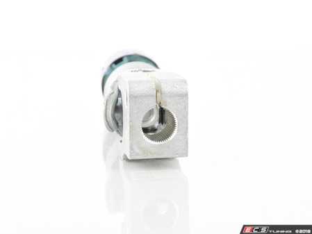 Genuine Mercedes Benz - 2054620478 - STEERING COUPLING