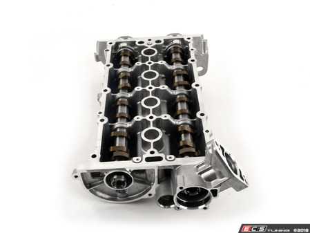 Genuine Volkswagen Audi - 04E103469AM - Valve Cover Module - With ...