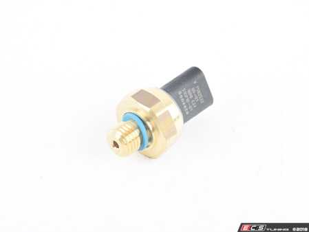 Genuine MINI - 12617592532 - Oil Pressure Sensor (12-61-7-592-532)