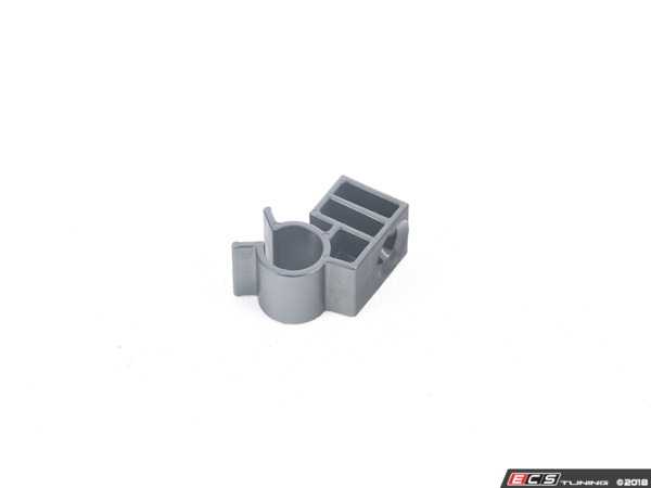 Genuine BMW - 16126766397 - Pipe Clip (16-12-6-766-397)