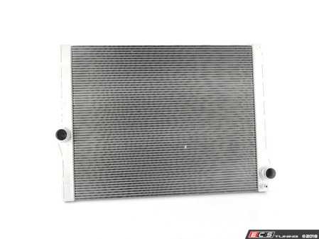 Genuine BMW - 17117570095 - Radiator (17-11-7-570-095)