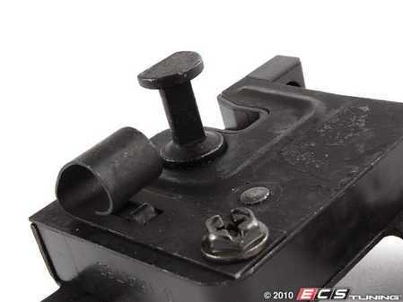 Genuine BMW - 51238164763 - E38 Hood Latch - Right (51-23-8-164-763)