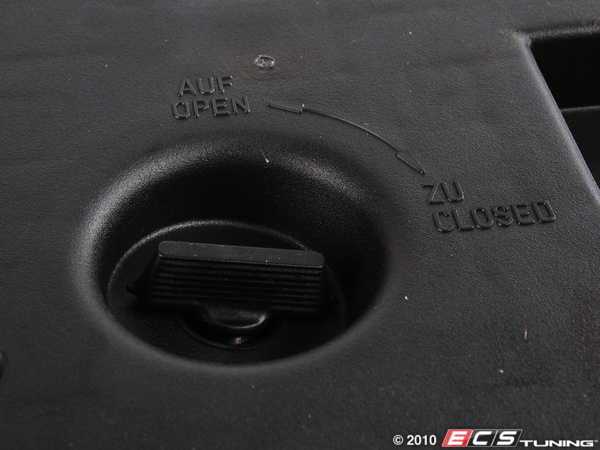 Genuine BMW - 63218363565 - Bulb Socket - Left (63-21-8-363-565)