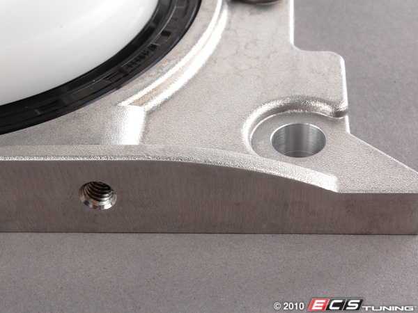 Genuine BMW - 11141438274 - Rear Crankshaft Cover - With Seal (11-14-1 ...