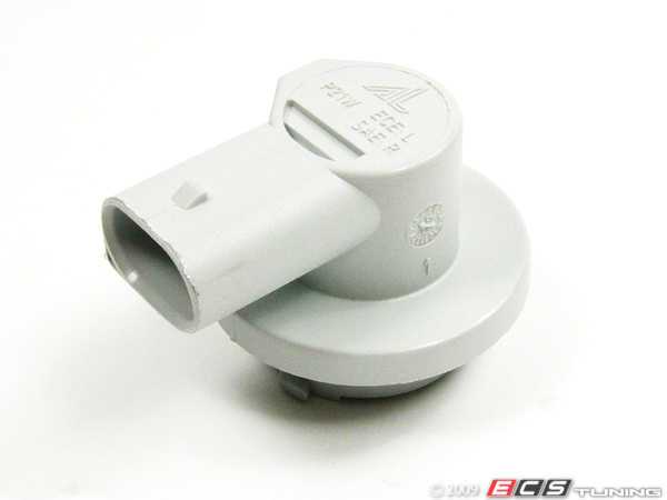 Genuine BMW - 63136914121 - E46 Turn Signal Socket - Left (63-13-6-914-121)
