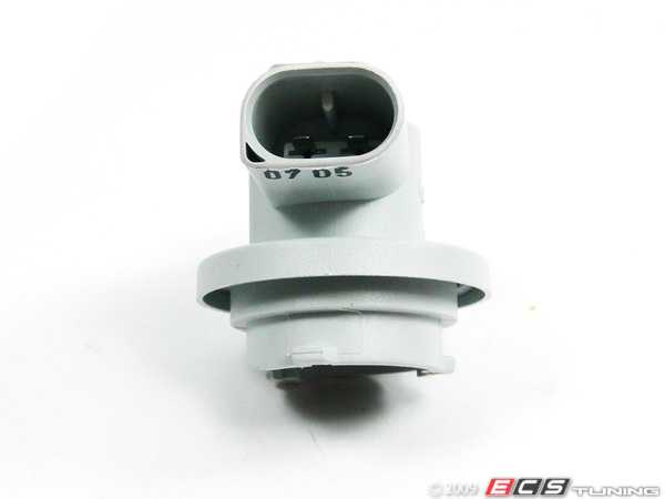 Genuine BMW - 63136914122 - E46 Turn Signal Socket (63-13-6-914-122)