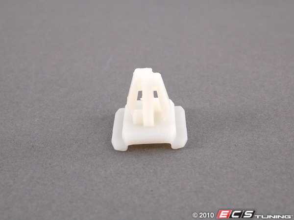 Genuine Volkswagen Audi - 8P0853585 - Clip - Priced Each (8P0 853 585)