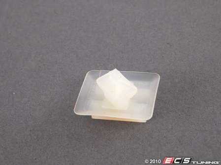 Genuine BMW - 61131378997 - Bracket Plug Connection - White (61-13-1 ...