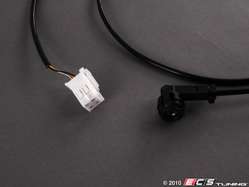 ECS News - Mercedes-Benz W208 Auxiliary Input Wiring Harness