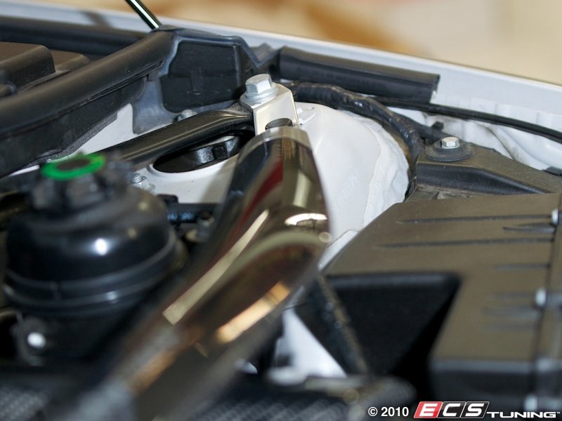 Genuine BMW - 51710429377 - BMW Performance Strut Tower Brace - Carbon ...