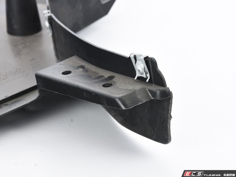 Genuine BMW - 51757185135 - COVERING TANK, LEFT (51-75-7-185-135)