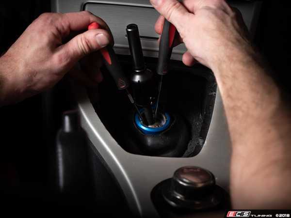 Turner Motorsport - 017344la01KT - E8X/E9X 335i/is N54 Short Shift Kit ...