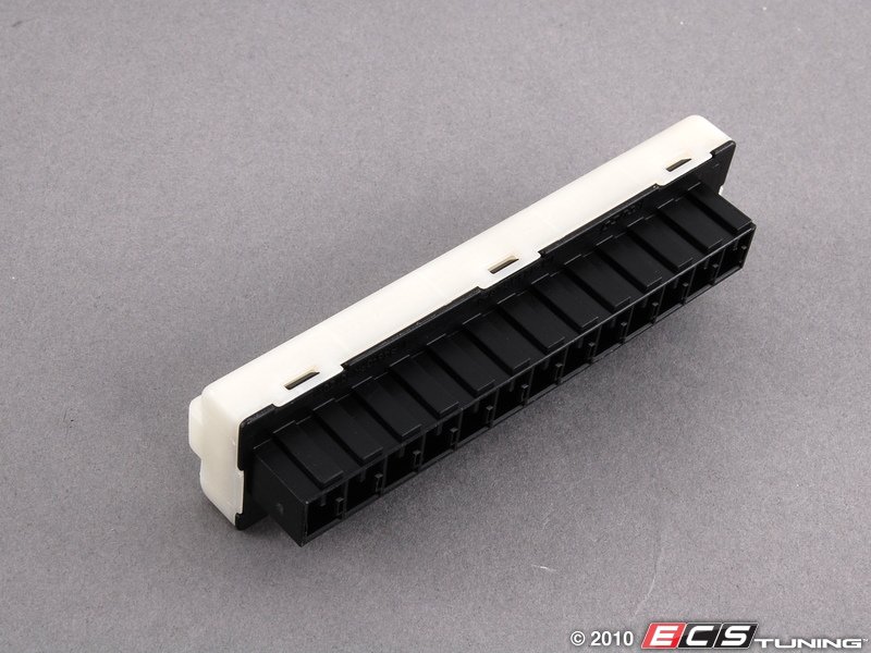 Genuine Mercedes Benz - 0045468040 - DISTRIBUTOR - (NO LONGER AVAILABLE)