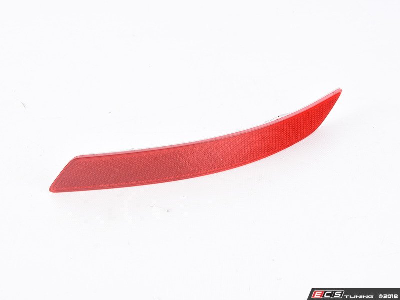 Genuine BMW - 63147210588 - Rear Reflector - Right (63-14-7-210-588)