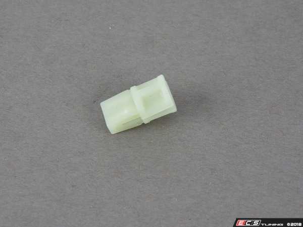 Genuine BMW - 51418267067 - Expanding nut - priced each (51-41-8-267-067)