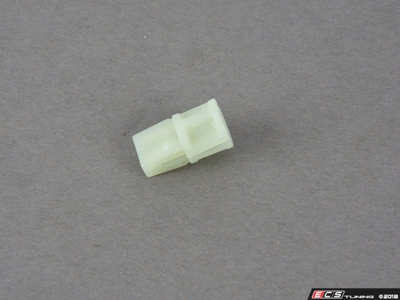 Genuine BMW - 51418267067 - Expanding nut - priced each (51-41-8-267-067)