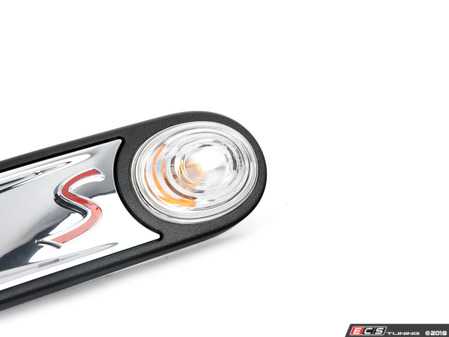 Genuine MINI - 63137268881 - Side Turn Signal & Grille "S" - White ...
