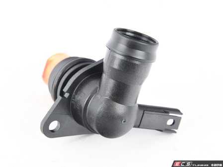 Genuine BMW - 11612458830 - Angled Crankcase Vent Hose Connector w ...