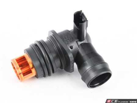 Genuine BMW - 11612458830 - Angled Crankcase Vent Hose Connector w ...