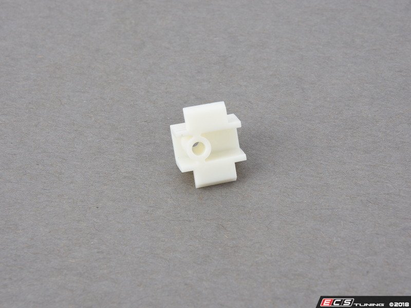 Genuine Mercedes Benz - 0029941845 - LOCK CLIP