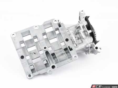 Genuine BMW - 11417810823 - OIL/VACUUM PUMP ASSEMBLY (11-41-7-810-823)