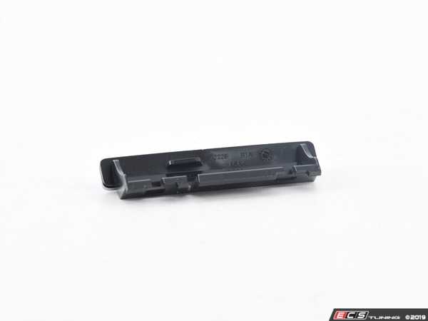 Genuine Volkswagen Audi - 8W0853736B2ZZ - 'Quattro' Emblem - Chrome ...