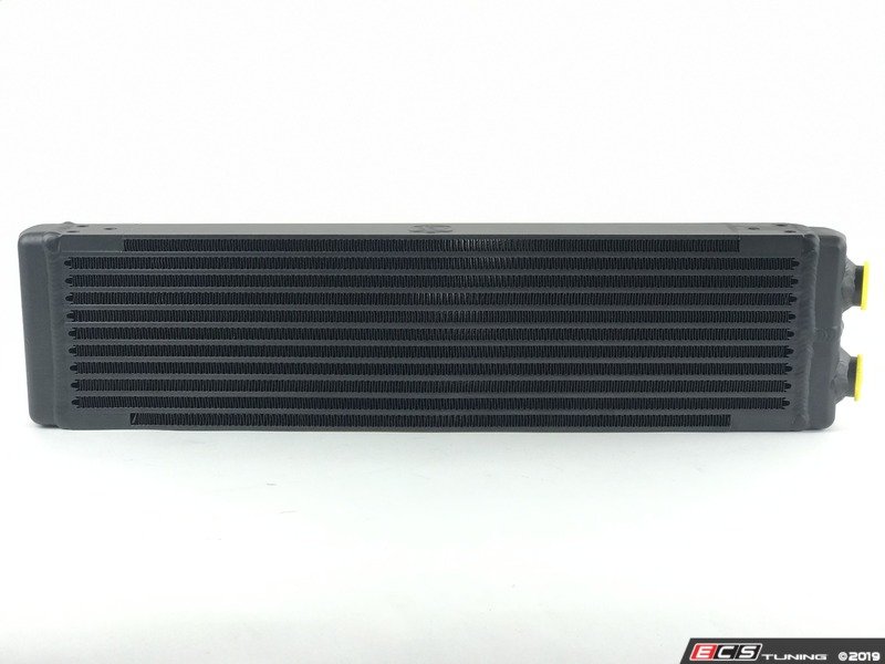 CSF Cooling - 8110 - Front Mount Center Oil Cooler for Porsche 911/930