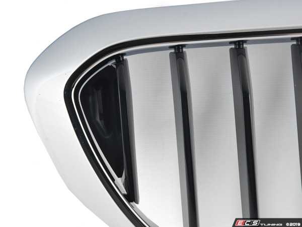 Genuine BMW - 51137390864 - Grille - Front - Right (51-13-7-390-864)